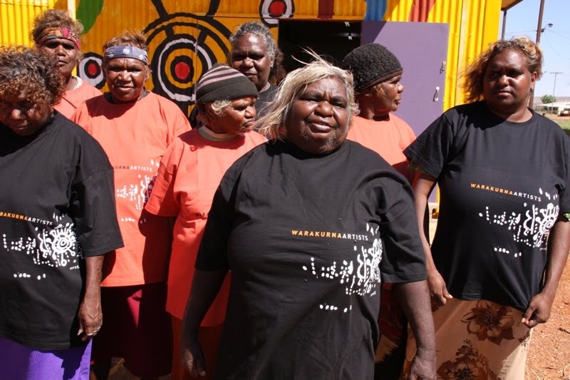 Warakurna Artists - IDAIA